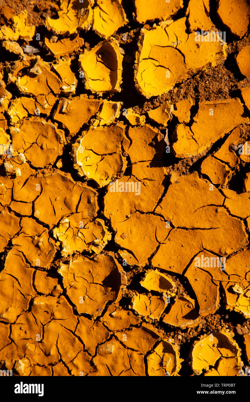 Yellow dried mud in rio Tinto, Huelva Stock Photo - Alamy