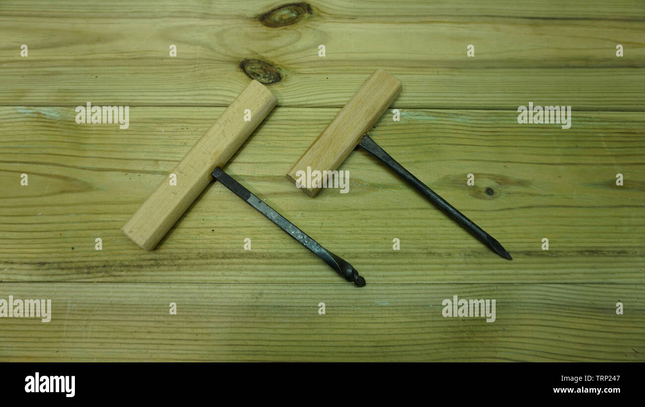 Reconstruction of an anglo saxon house hi-res stock photography and ...