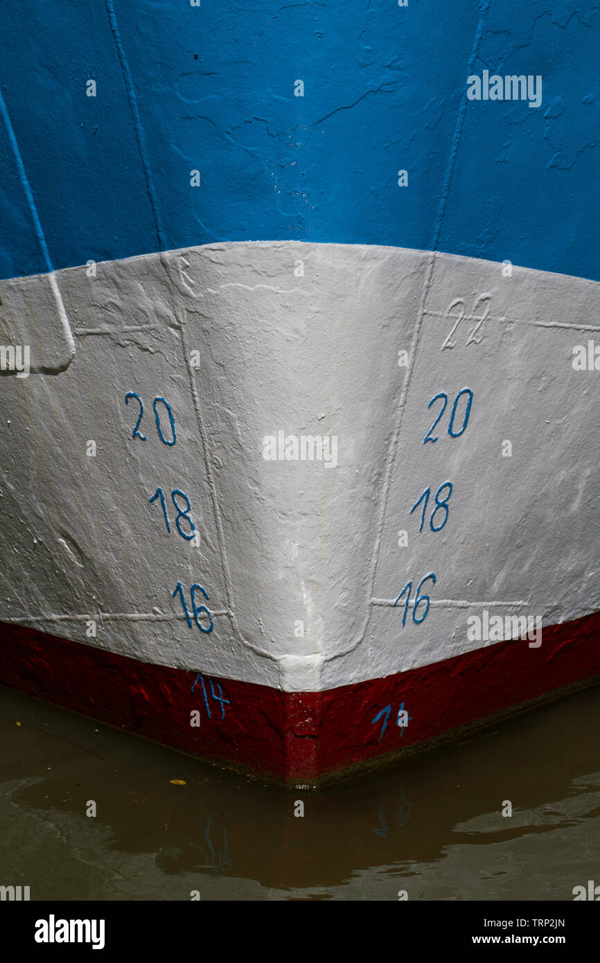 Boat hull markings hi-res stock photography and images - Alamy