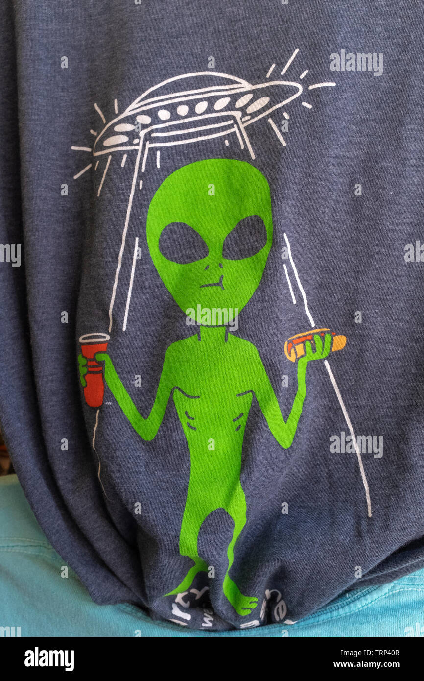 Alien t shirt hi-res stock photography and images - Alamy