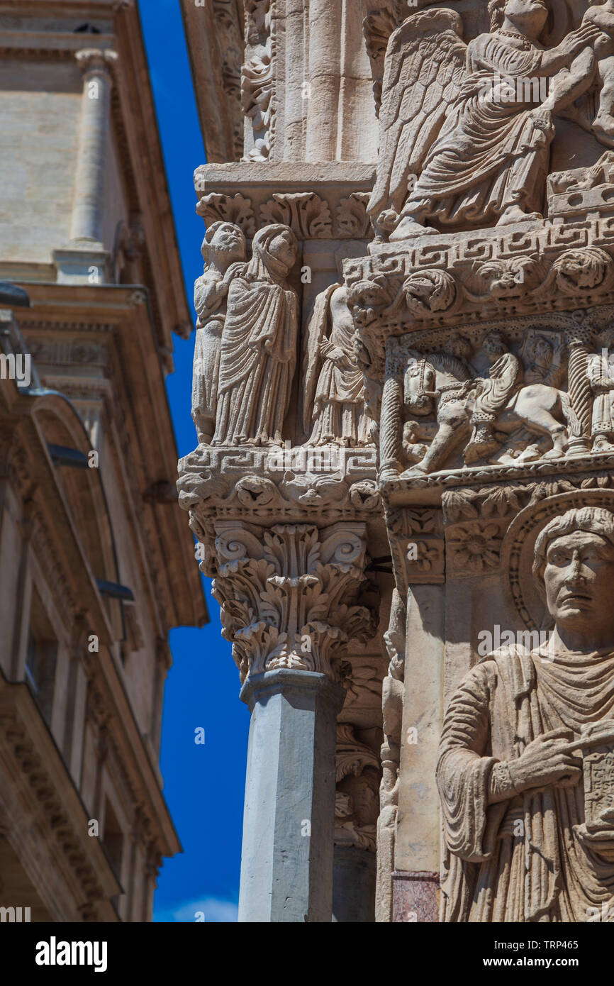St. Trophime church. Arles, Provence. France Stock Photo - Alamy