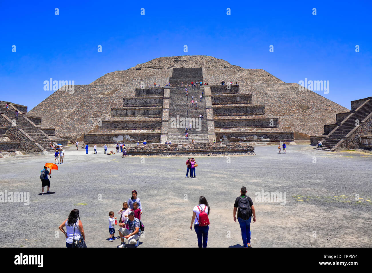 Aztec pre columbian architecture hi-res stock photography and images ...