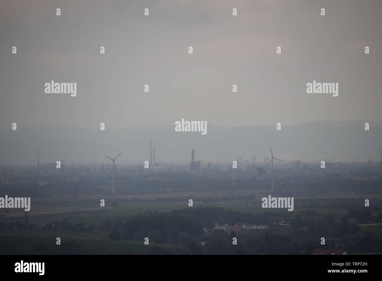 A view of Neuleiningen, a town in the Rhineland of Germany Stock Photo ...