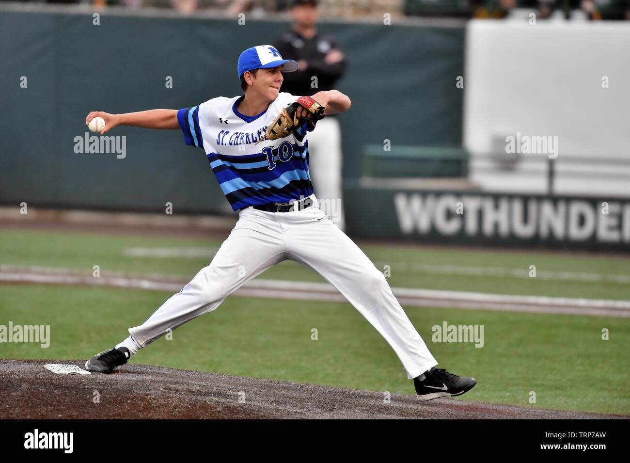 Pitching to a hitter hi-res stock photography and images - Alamy