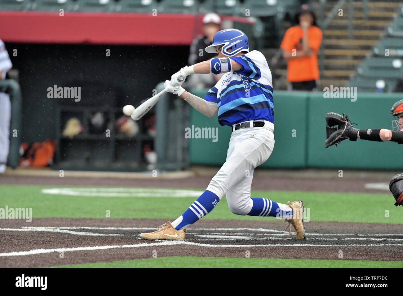 High school batter making hi-res stock photography and images - Alamy