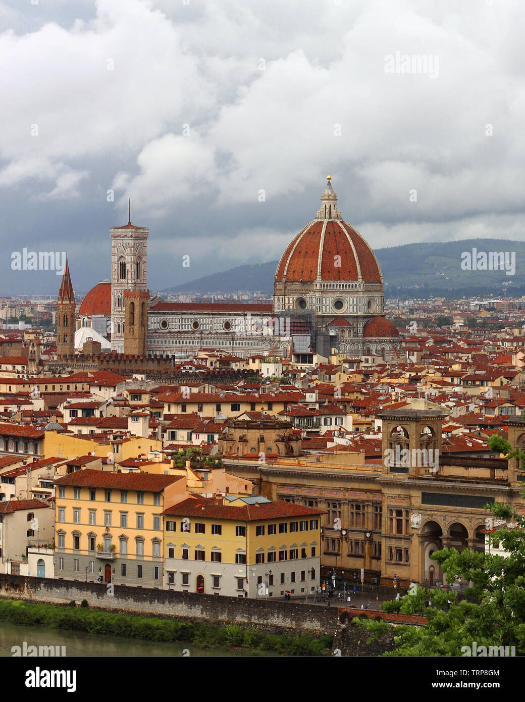 Duomo cathedral overlooking florence hi-res stock photography and ...