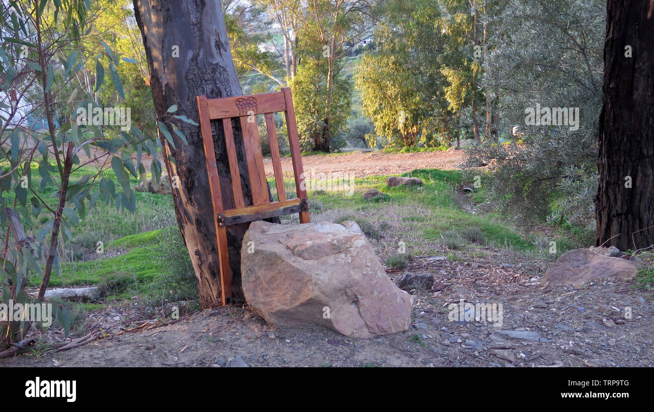 Back broken hi-res stock photography and images - Alamy