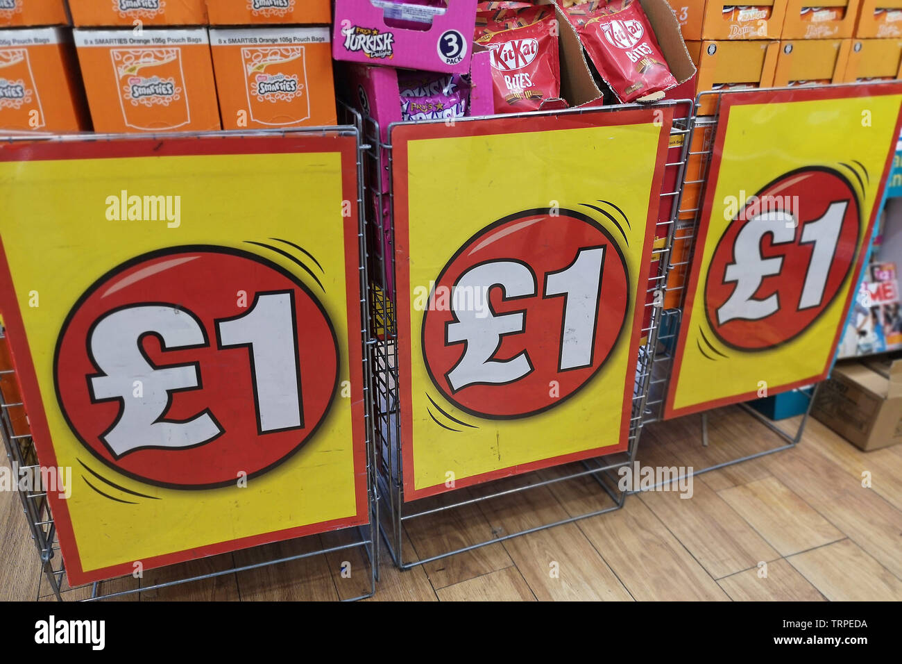 Discounted cheap hi-res stock photography and images - Alamy