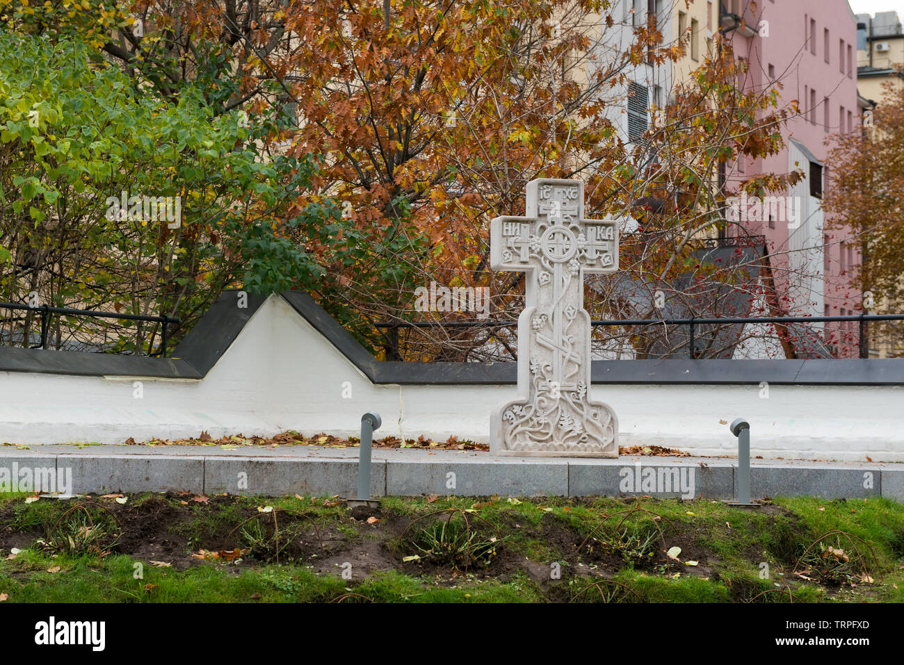 Memorable cross to Alapayevsk martyrs on Calvary. Marfo-Mariinsky ...