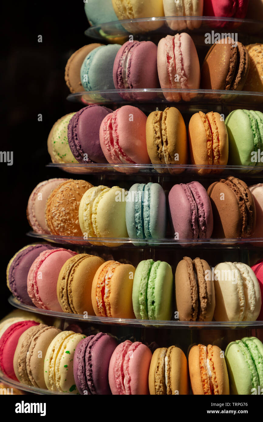 tower of colorful traditional macaroons Stock Photo - Alamy