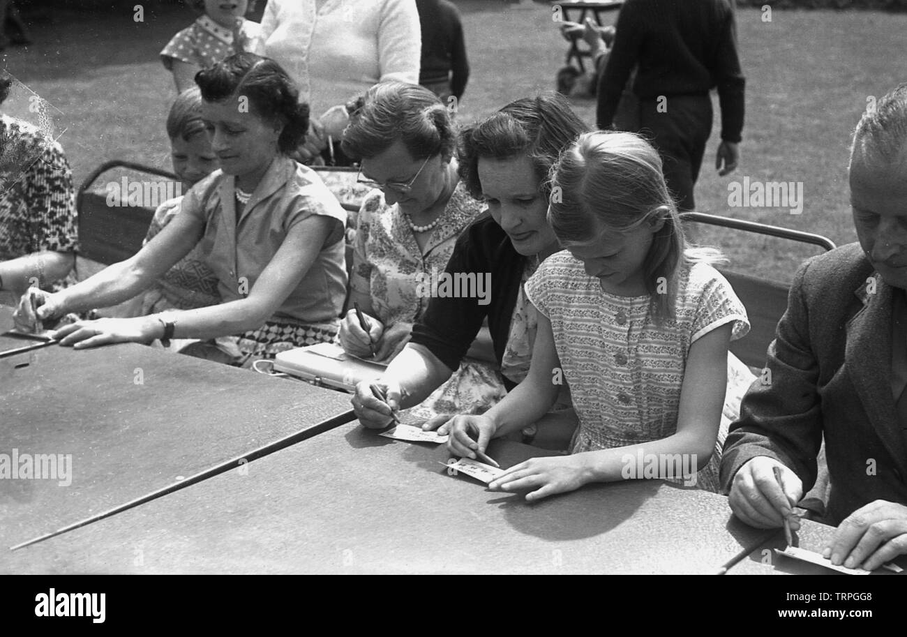 1950s historical children playing game hi-res stock photography and ...