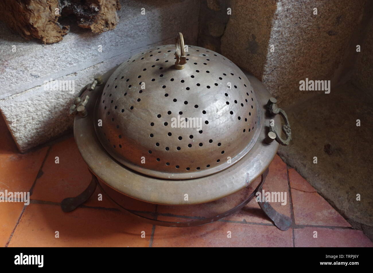 Coal pot hi-res stock photography and images - Alamy