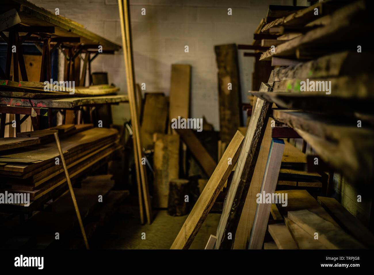 2x4 timber hi-res stock photography and images - Alamy