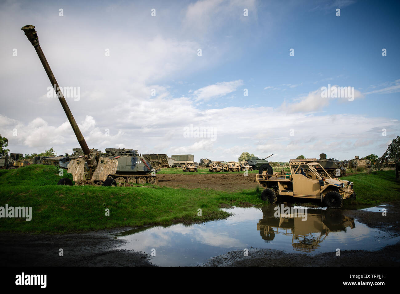 Chobham armour hi-res stock photography and images - Alamy