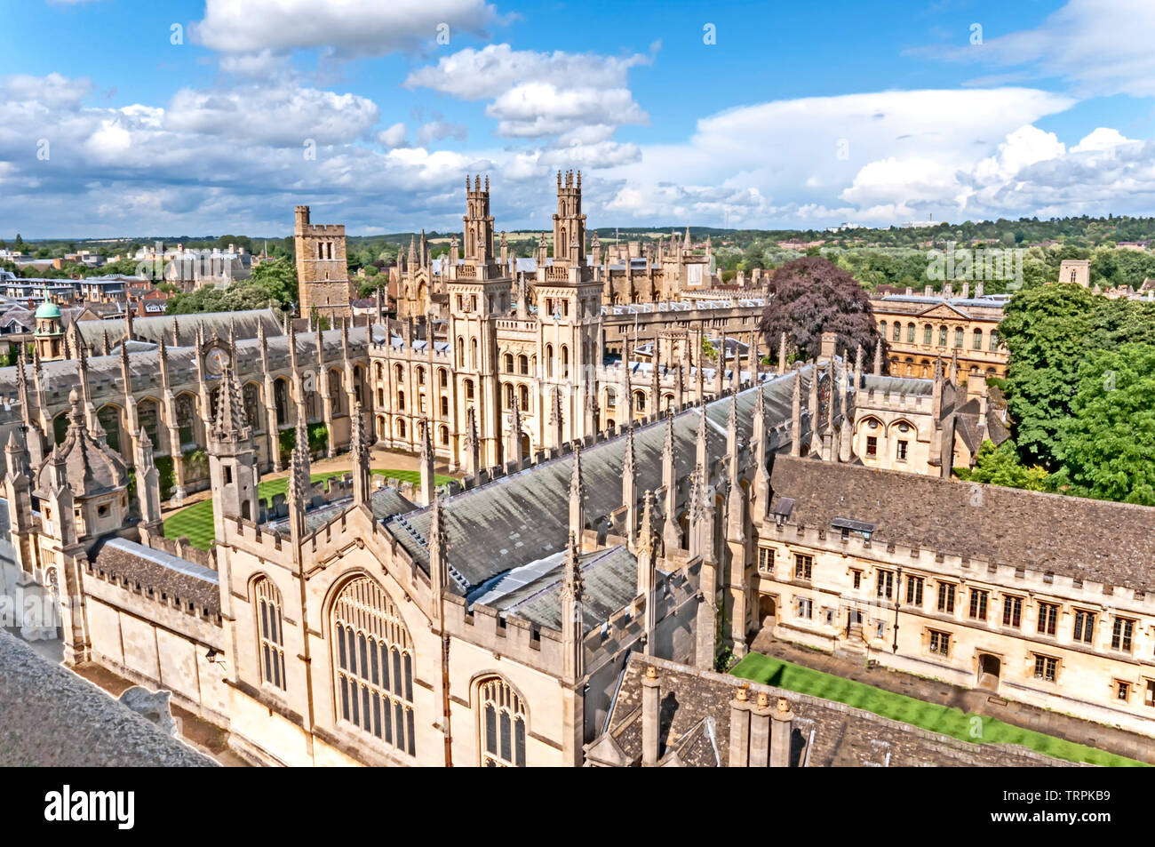 Birds eye view uk hi-res stock photography and images - Alamy