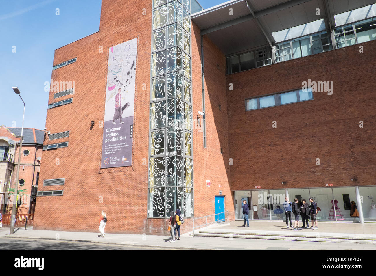 Arts centre city liverpool college hi-res stock photography and images ...