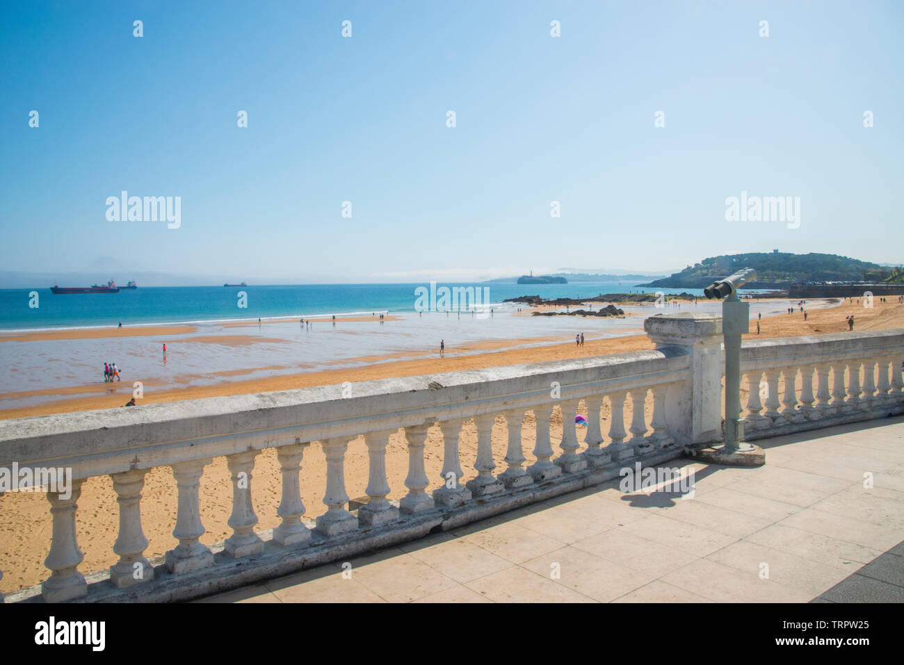 Playa el sardinero hi-res stock photography and images - Alamy
