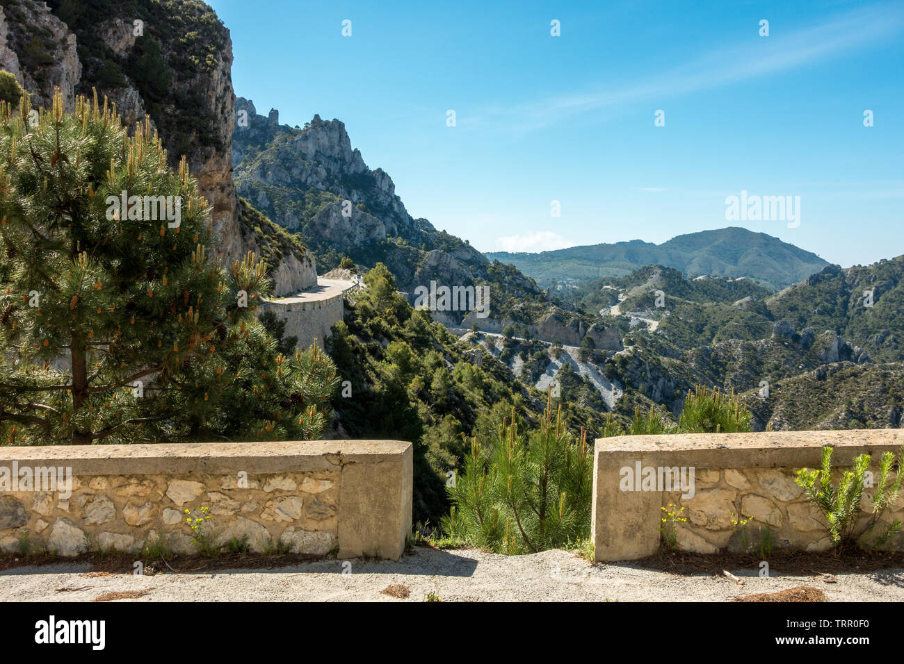 Winding its way up the mountain side, the stunning Goat's Path road (A ...