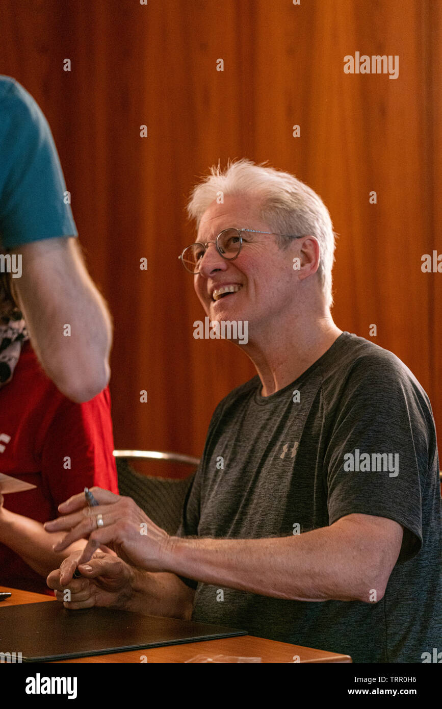 Bruce Boxleitner Babylon 5 Beard