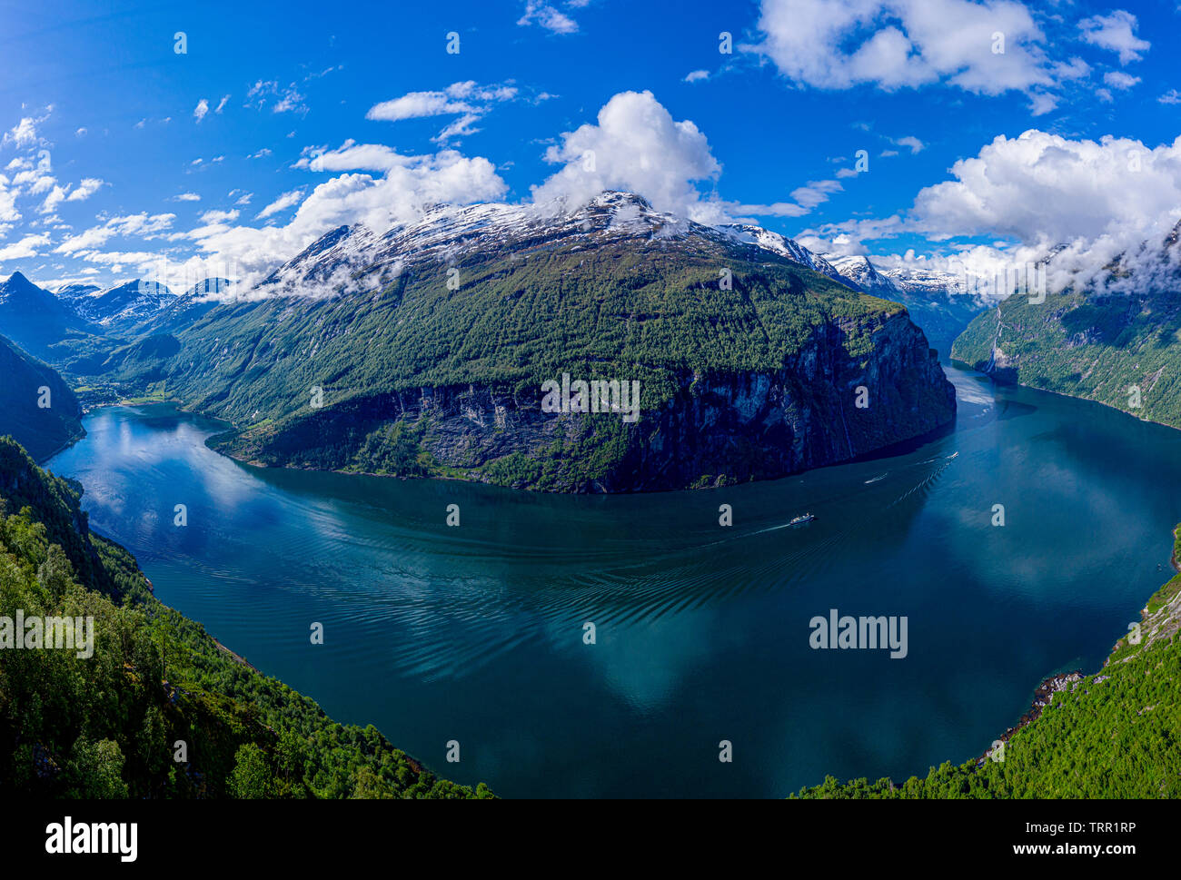 180 degree panorama hi-res stock photography and images - Alamy