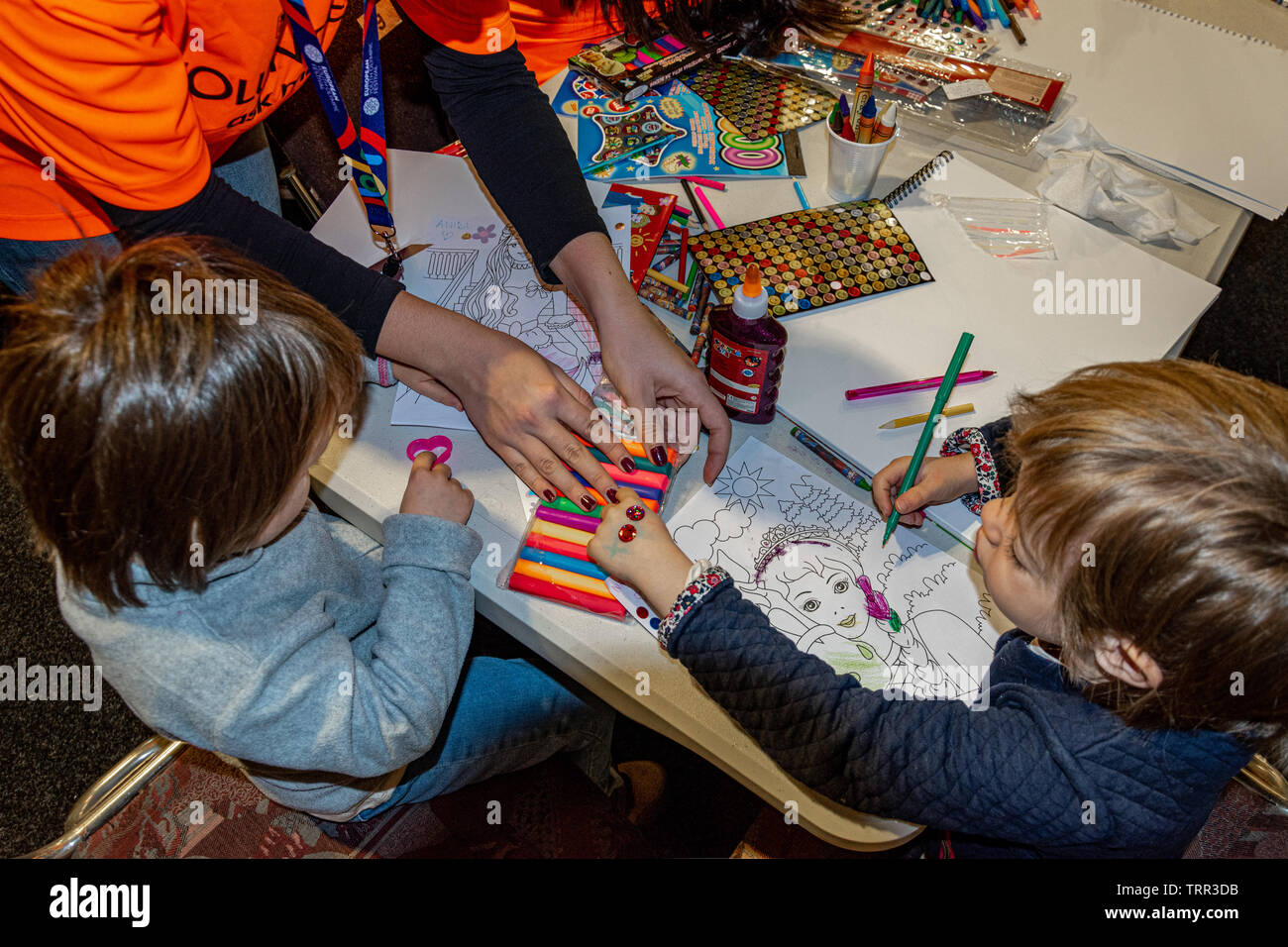 Kid drawing sketch vector hi-res stock photography and images - Alamy