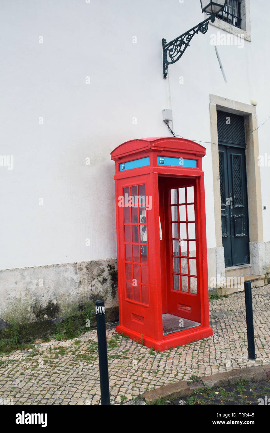 Red Public Telephone Box High Resolution Stock Photography and Images ...