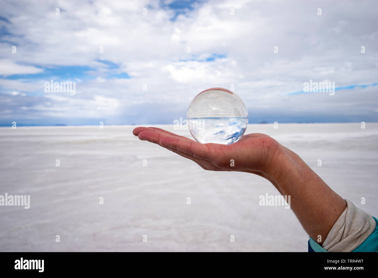 Crystal ball in front hi-res stock photography and images - Alamy