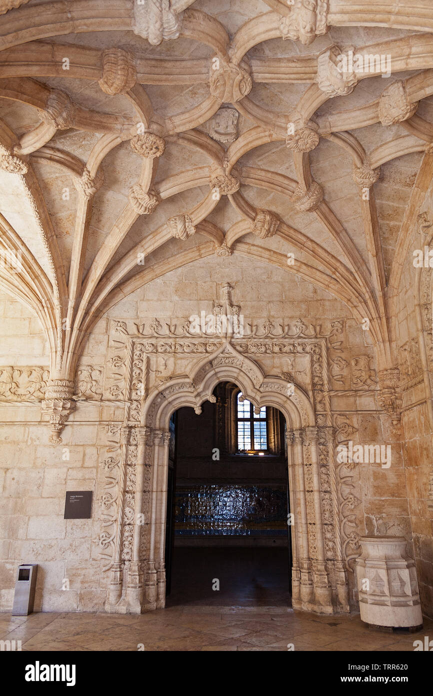 Manueline vault hi-res stock photography and images - Alamy