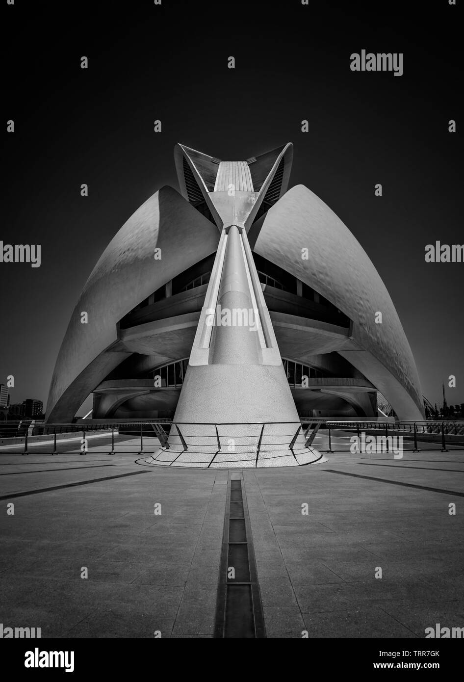 The Opera House (Palau de les Arts Reina Sofia), Valencia, Spain Stock ...