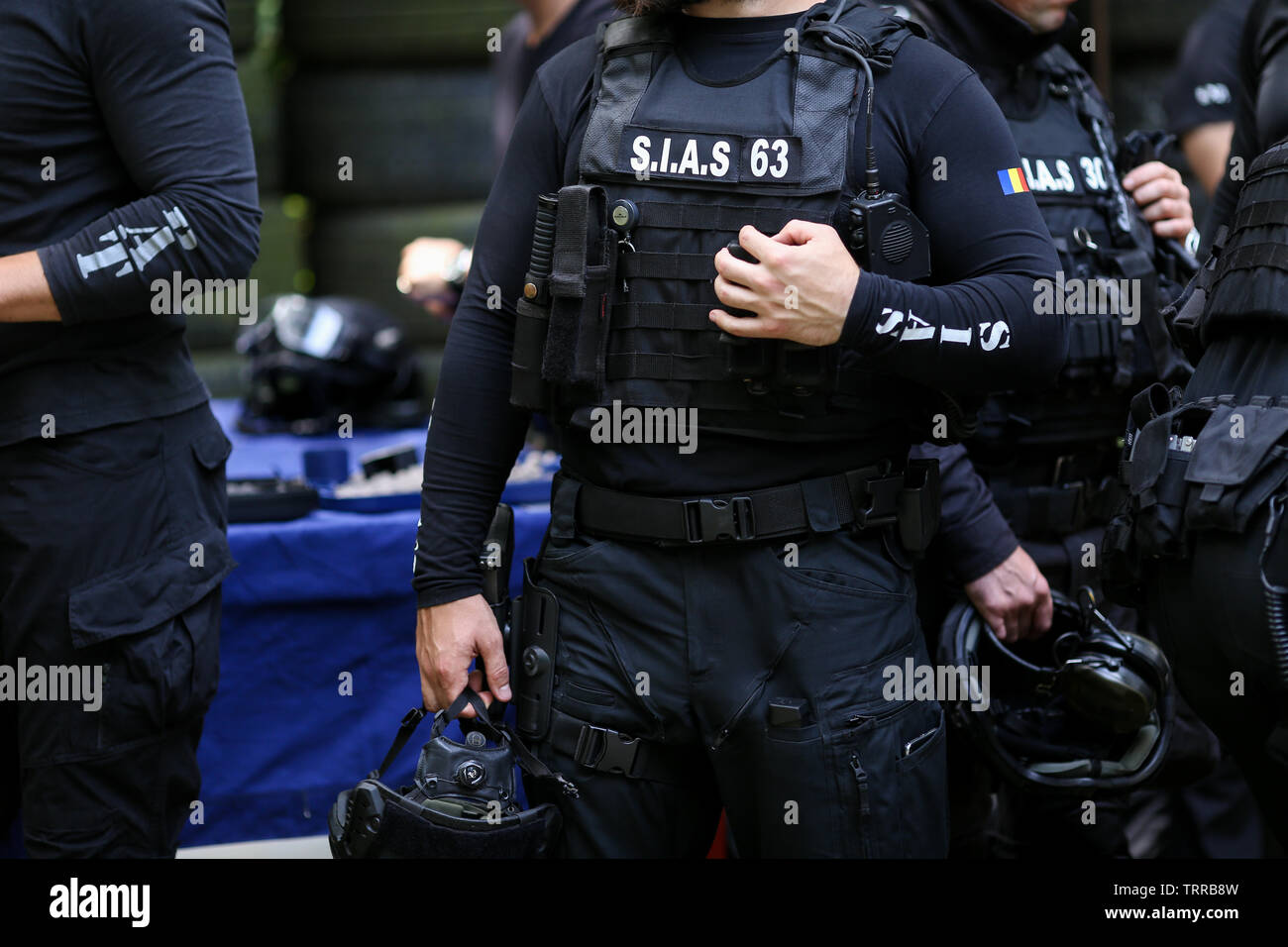 Spec ops police officer hi-res stock photography and images - Alamy
