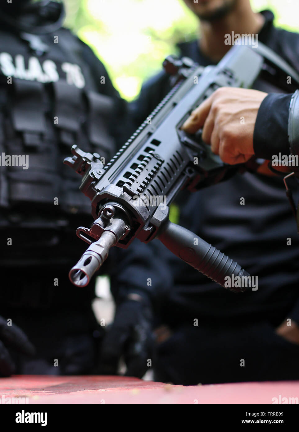 Police marksman hi-res stock photography and images - Alamy
