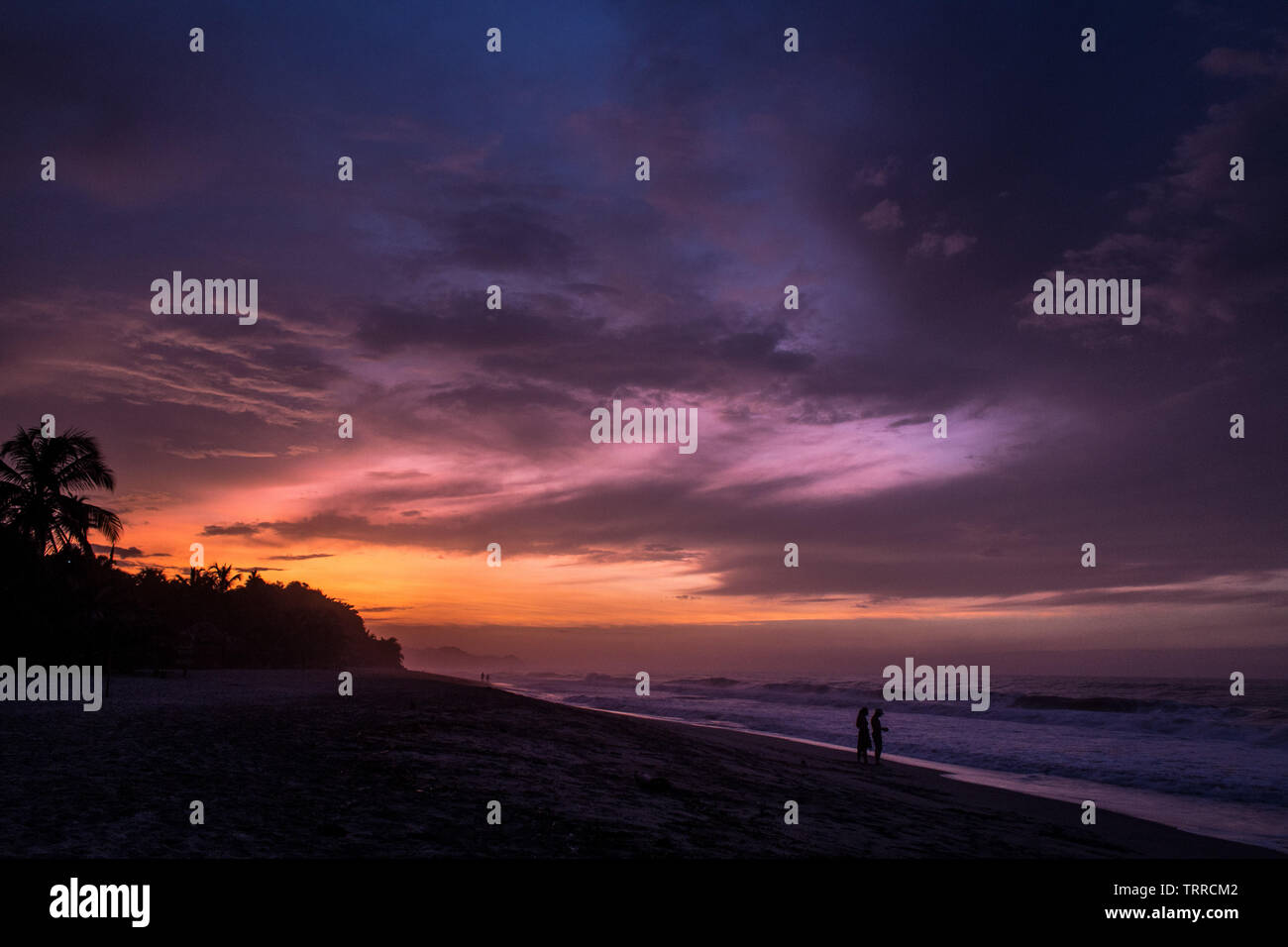 Sunset caribbean sea colombia hi-res stock photography and images - Alamy