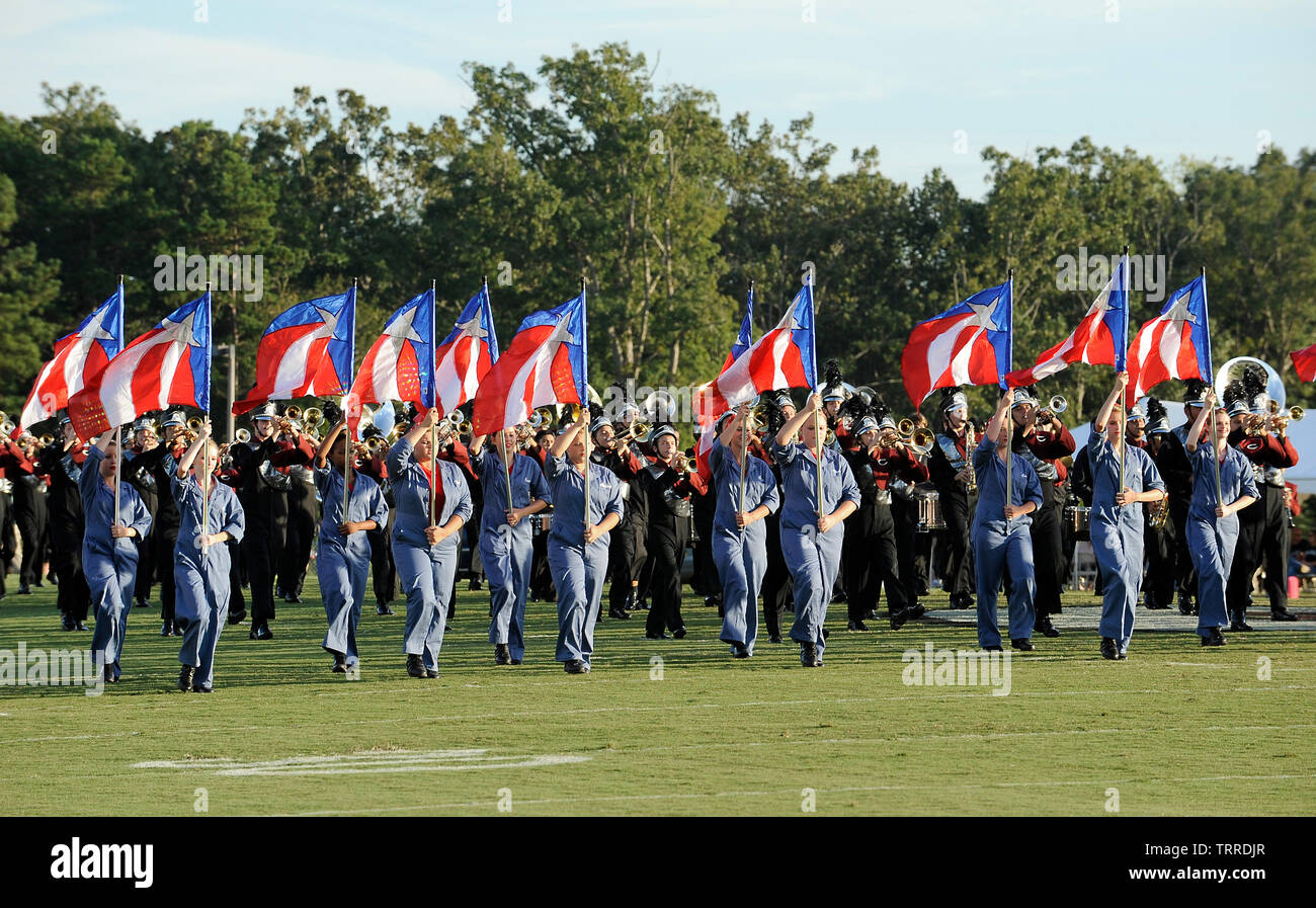 High school flag corp team hi-res stock photography and images - Alamy