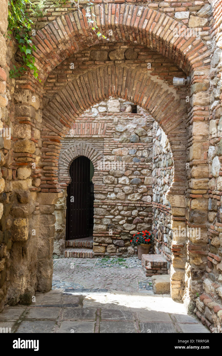 Arched gateway historic structure hi-res stock photography and images ...