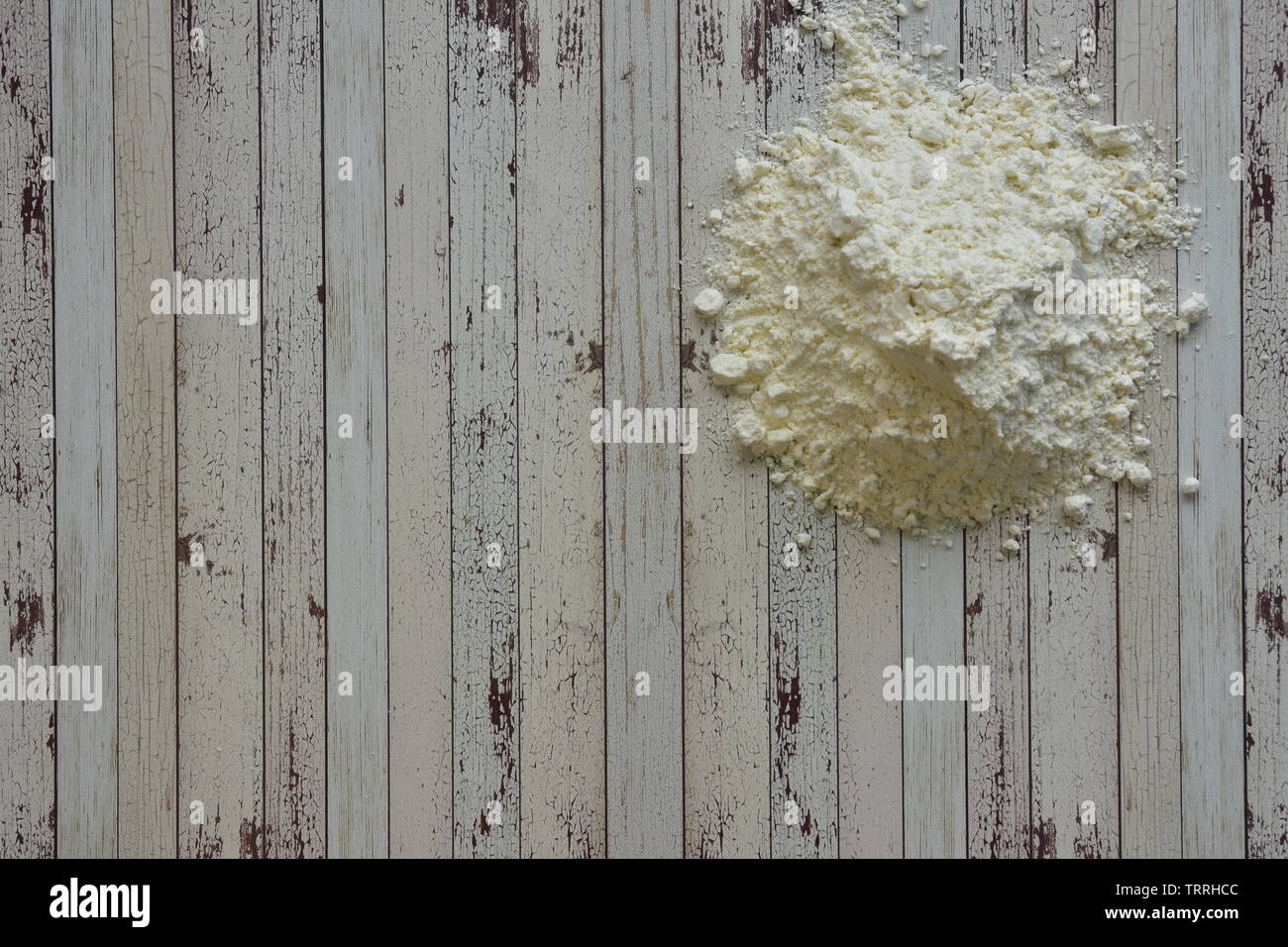 Wooden surface with flour on it Stock Photo - Alamy