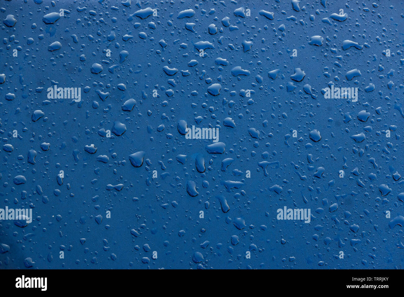 Water drops on windshield hi-res stock photography and images - Alamy