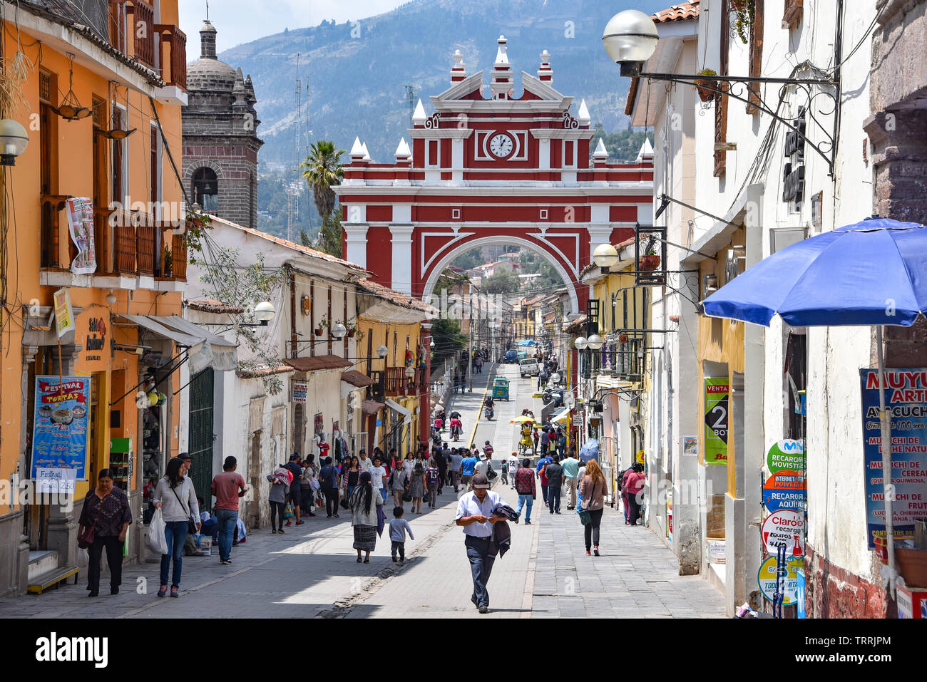 The Arch of Triumph in the city of Ayacucho, Peru Stock Photo - Alamy