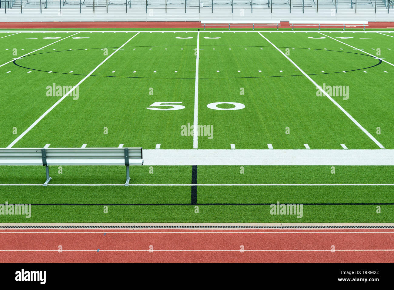 50 yard line hi-res stock photography and images - Alamy