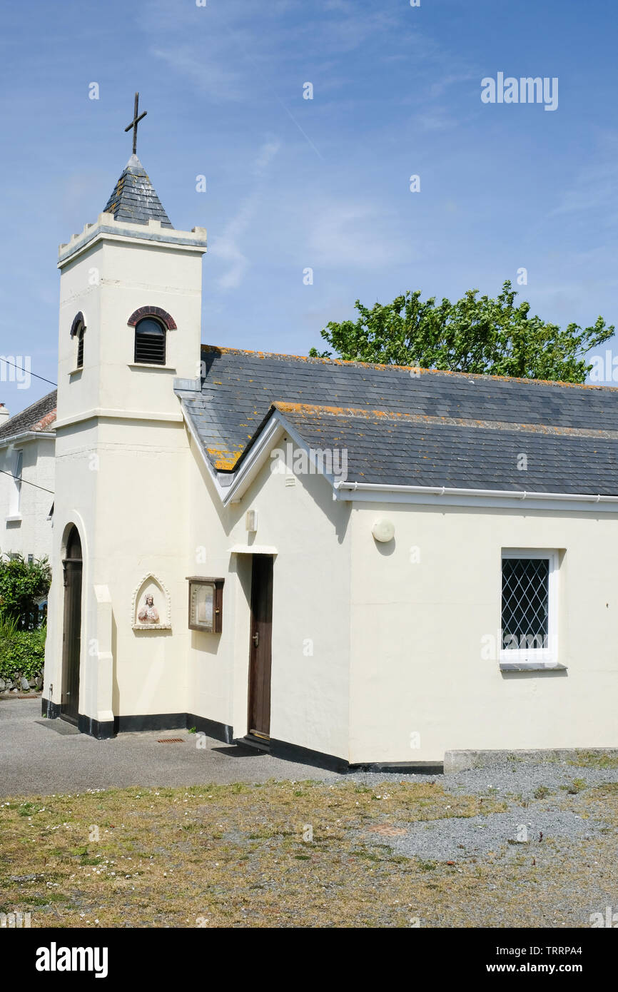Mullion parish church hi-res stock photography and images - Alamy