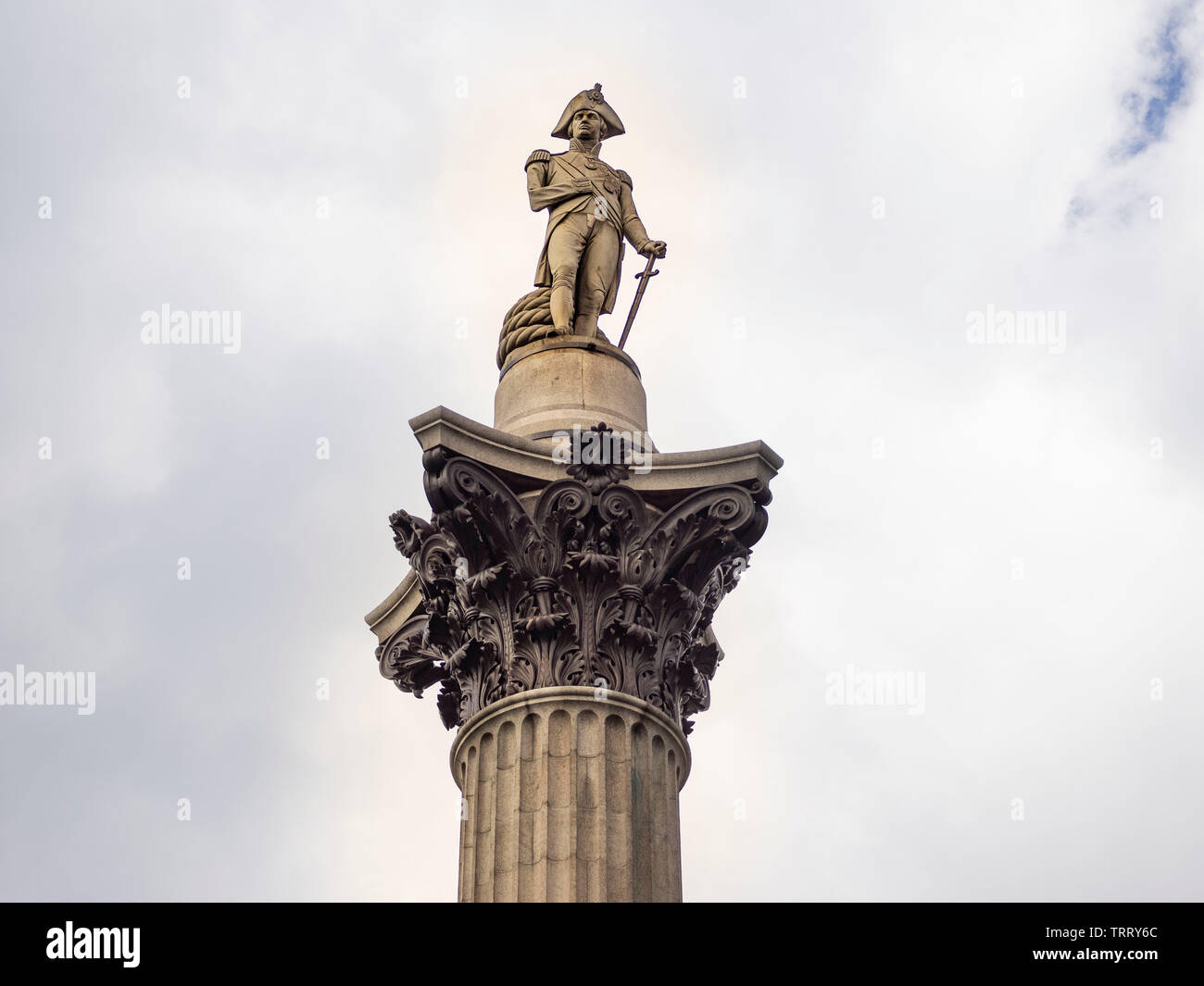 Monumento trafalgar square hi-res stock photography and images - Alamy