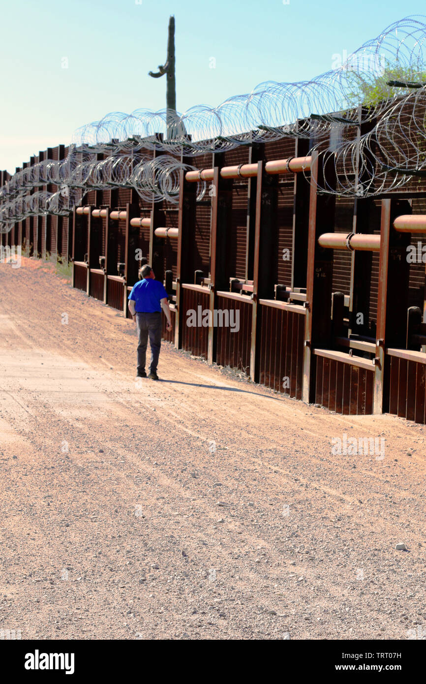 Task force barrier hi-res stock photography and images - Alamy