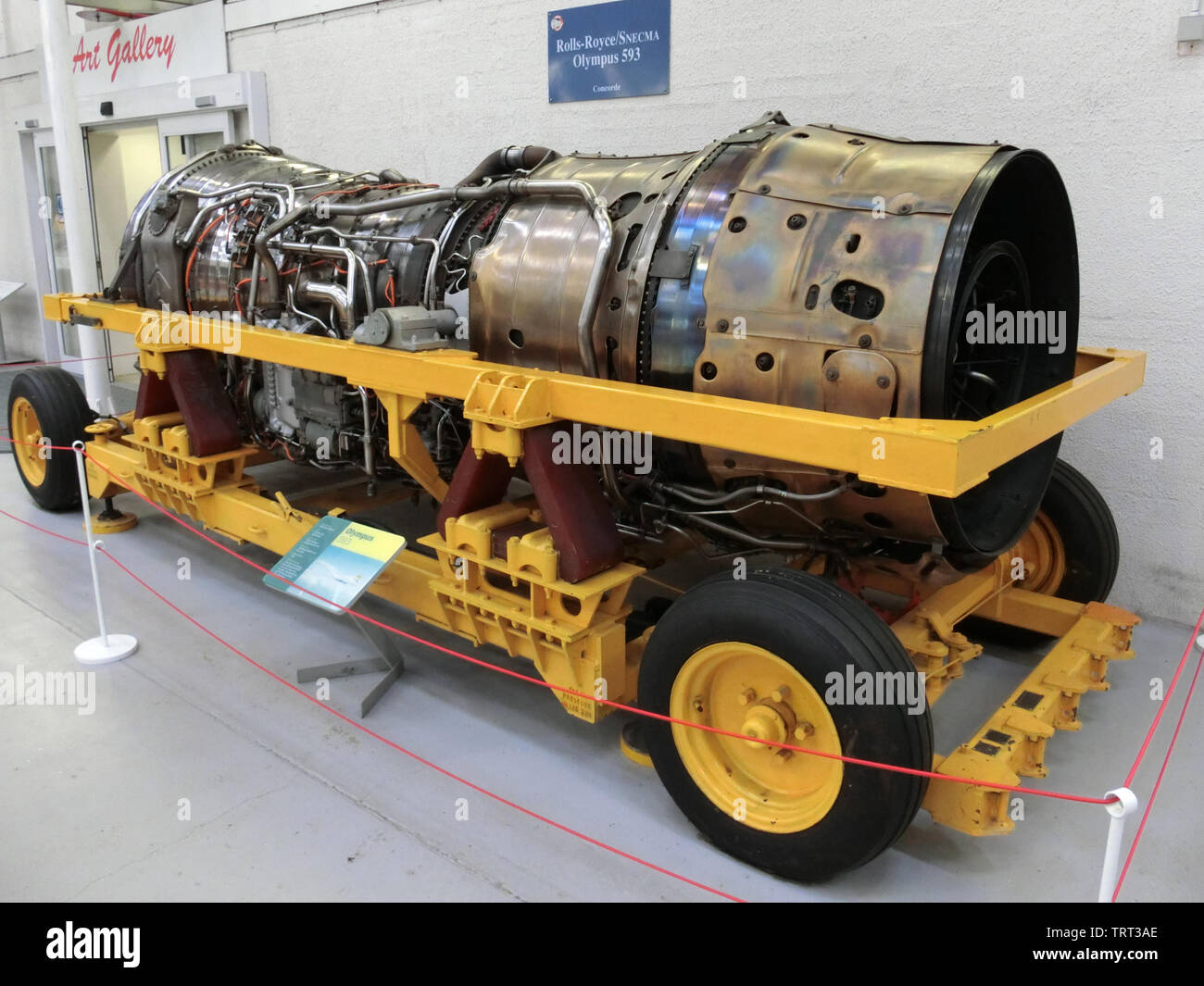 Concorde aeroplane 1960's hi-res stock photography and images - Alamy