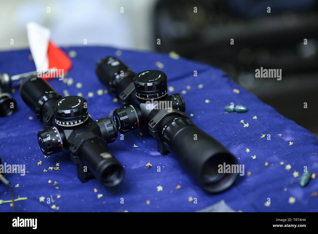 Scopes for tactical assault rifles Stock Photo - Alamy