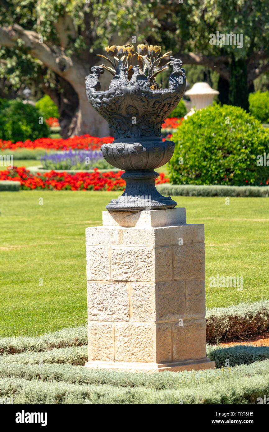bahai garden in Akko Israel Stock Photo - Alamy
