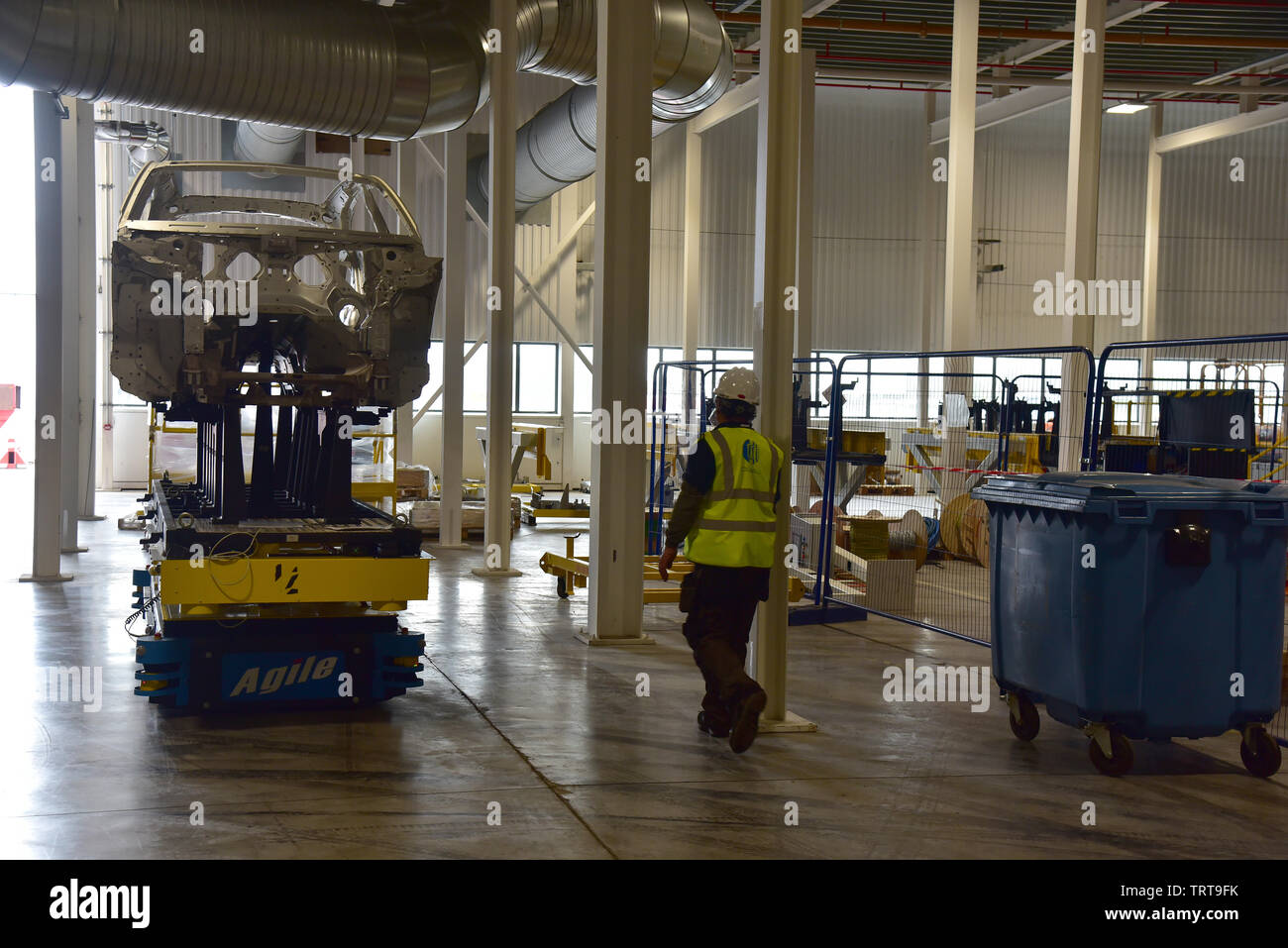 Aston martin production line hi-res stock photography and images - Alamy