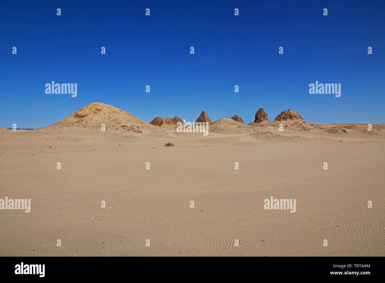 Ancient pyramids of Nuri, Sudan Stock Photo - Alamy