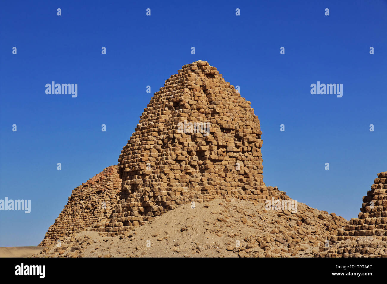 Ancient pyramids of Nuri, Sudan Stock Photo - Alamy