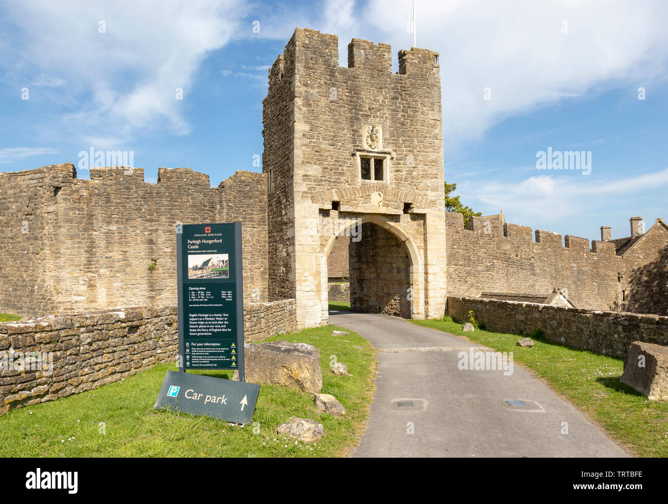 Farleigh Hungerford castle, Somerset, England, UK Stock Photo - Alamy
