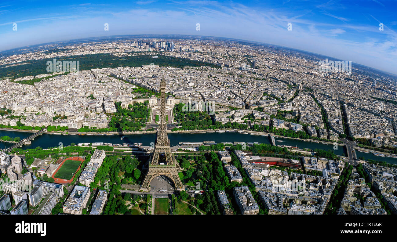 Aerial view eiffel tower hi-res stock photography and images - Alamy