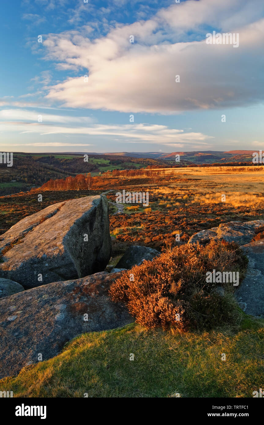 Froggatt edge autumn hi-res stock photography and images - Alamy
